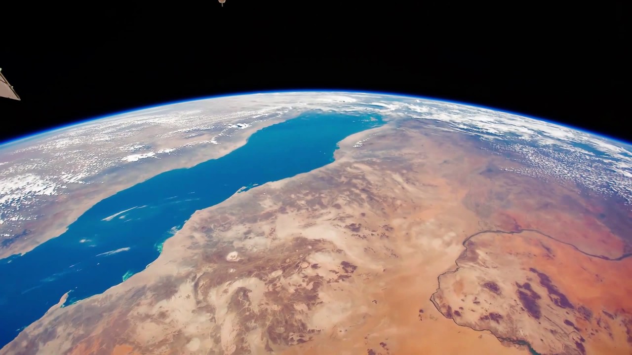 Earth from space: photos from ISS - You Can See The Milky Way