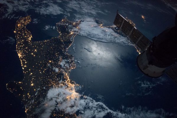 Earth from space: photos from ISS - You Can See The Milky Way